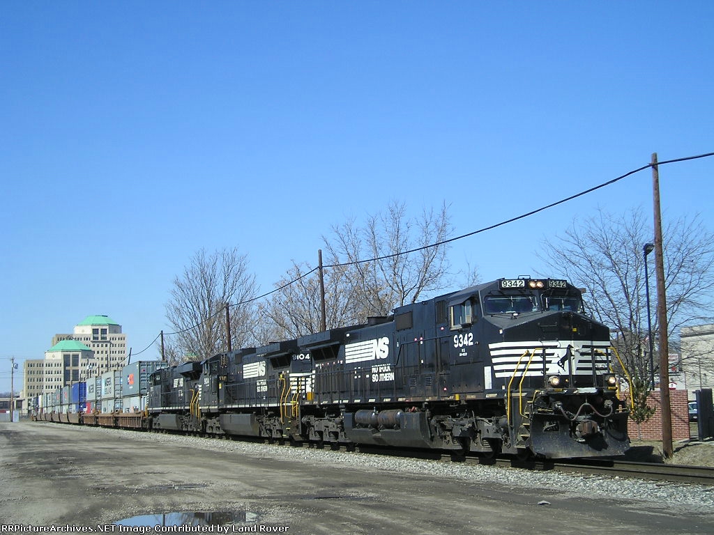 NS 9342 On NS 236 Eastbound